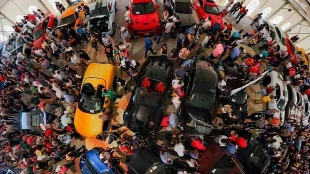 Parque Guanajuato Bicentenario presenta Exposición de Autos Exóticos ...